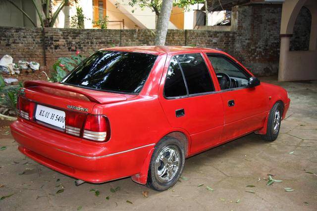 Maruti 1000 technical specifications and fuel economy